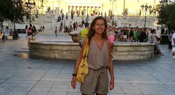 Nous sommes là pour vous! Rencontrez Katia