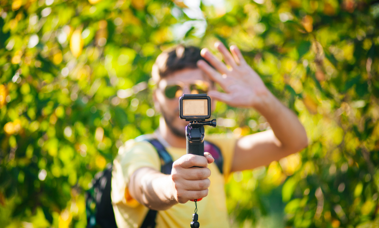 Top 10 des influenceurs voyage éthique français